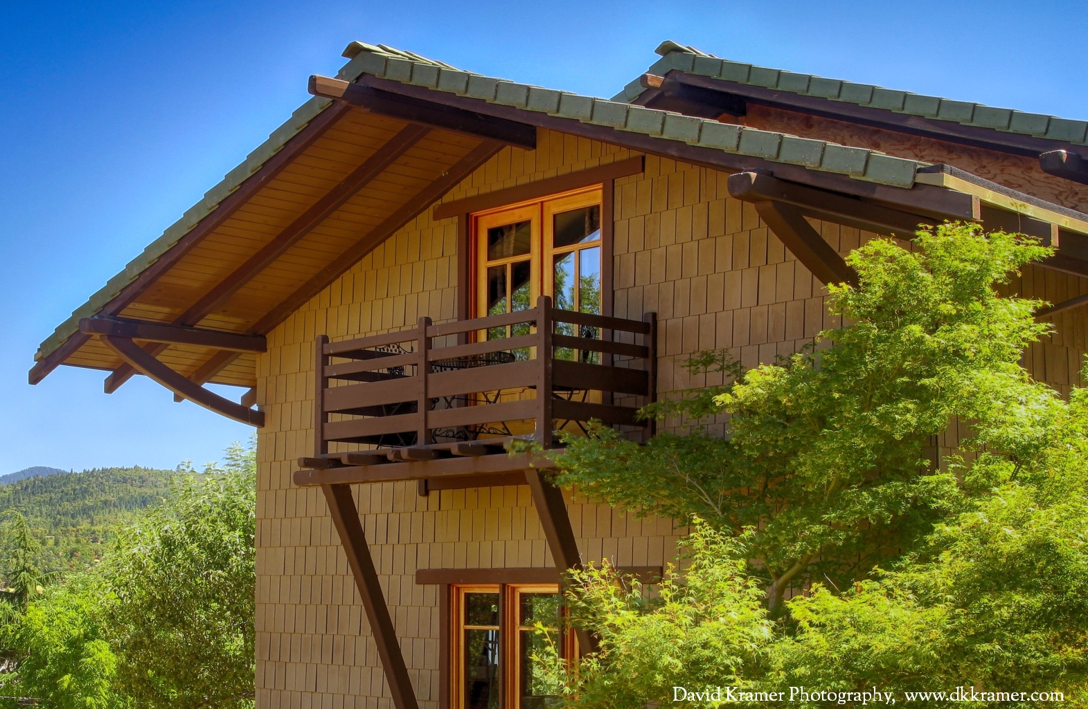 You Can Stay In The Guest House of This Greene & Greene Designed Home ...